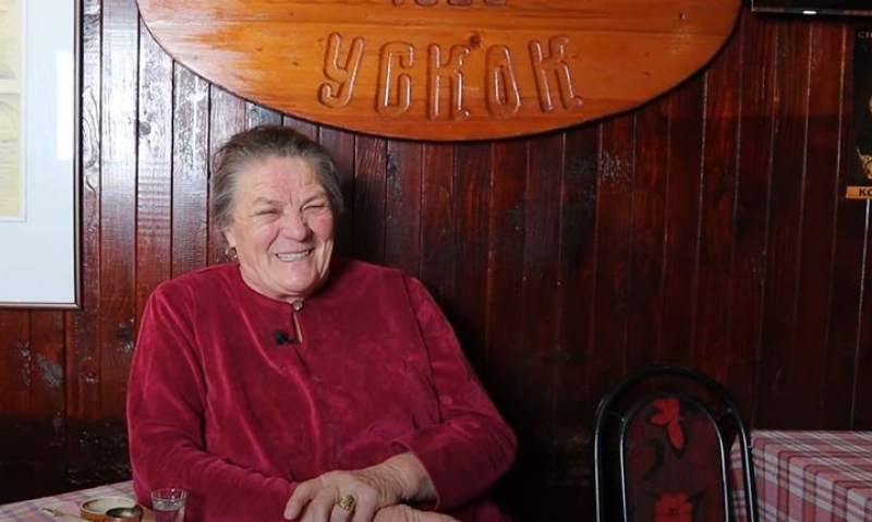 Novka 54 godine dočekuje goste: Dokundisalo mi je, stolove i ruke ...