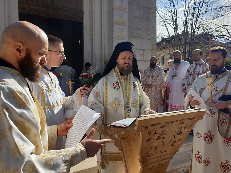 Episkop Maksim: Vladika Atanasije bio duhovni učitelj, zaštitnik naroda ...