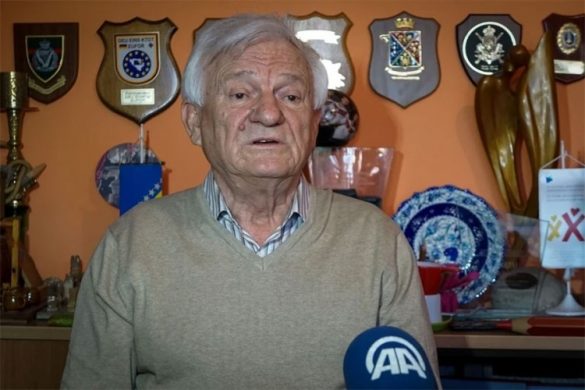 Preminuo Jovan Divjak